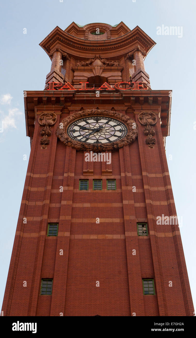 Palace hotel tower manchester hi-res stock photography and images - Alamy