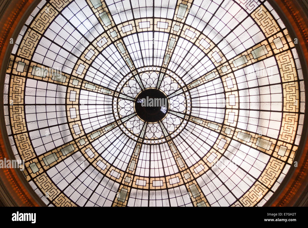 Victorian glass dome hi-res stock photography and images - Alamy