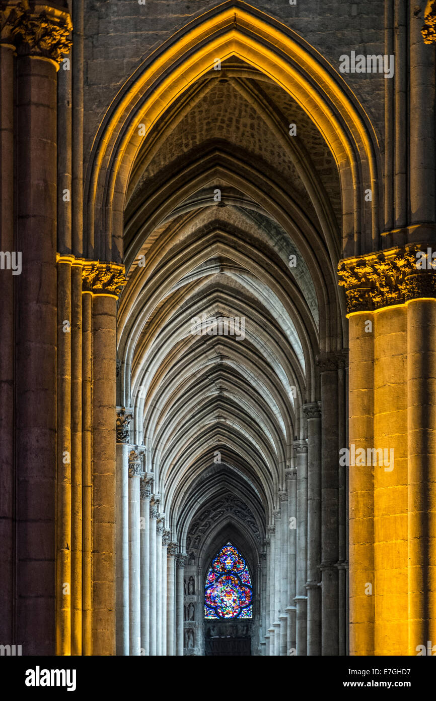 side aisle Notre-Dame Cathedral of Reims france Stock Photo - Alamy
