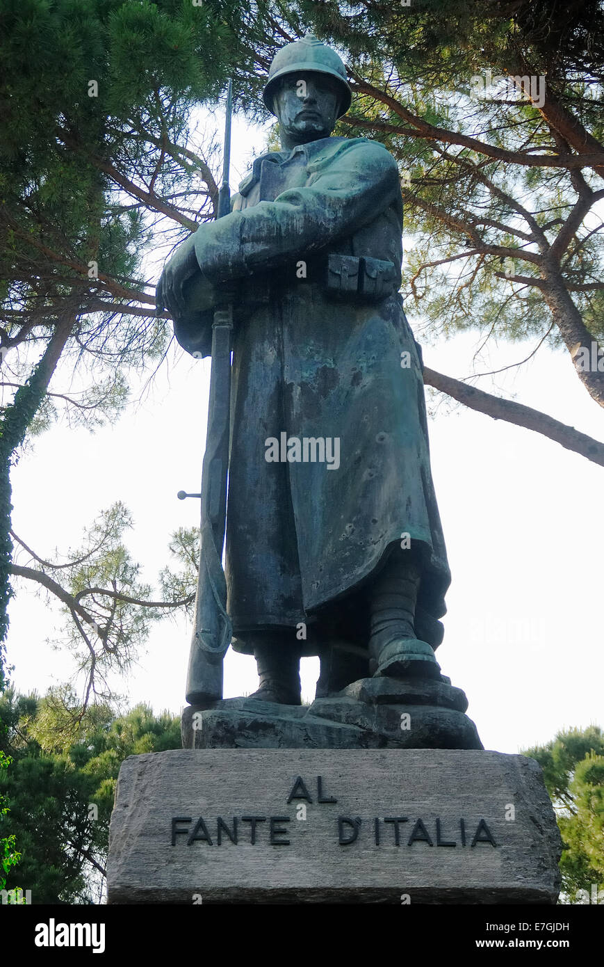 Wwi italian monument hi-res stock photography and images - Alamy