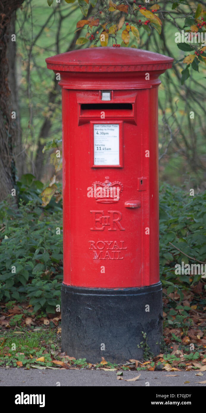Daily mail office london hi-res stock photography and images - Alamy