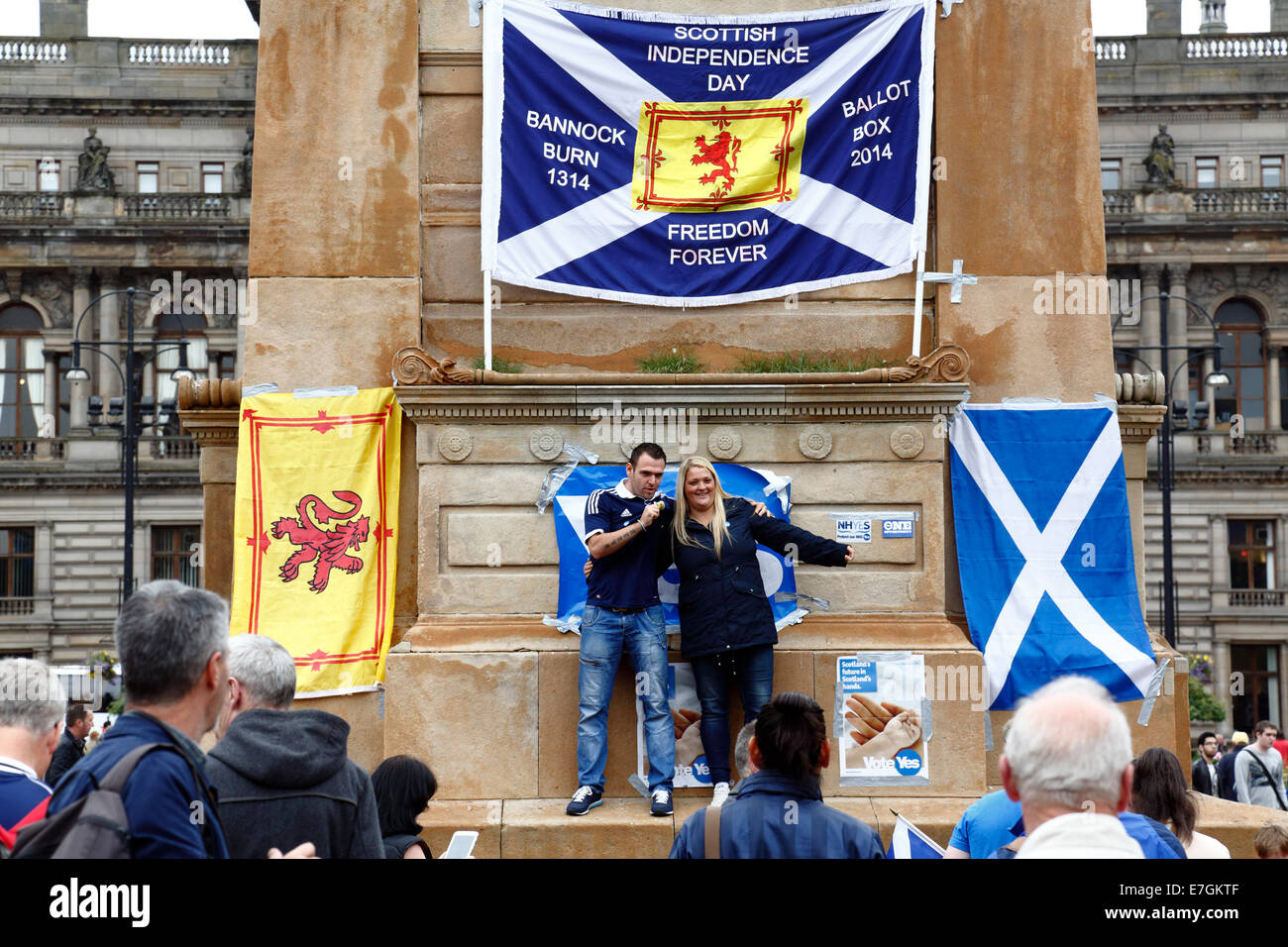 Scottish yes flag hi-res stock photography and images - Alamy