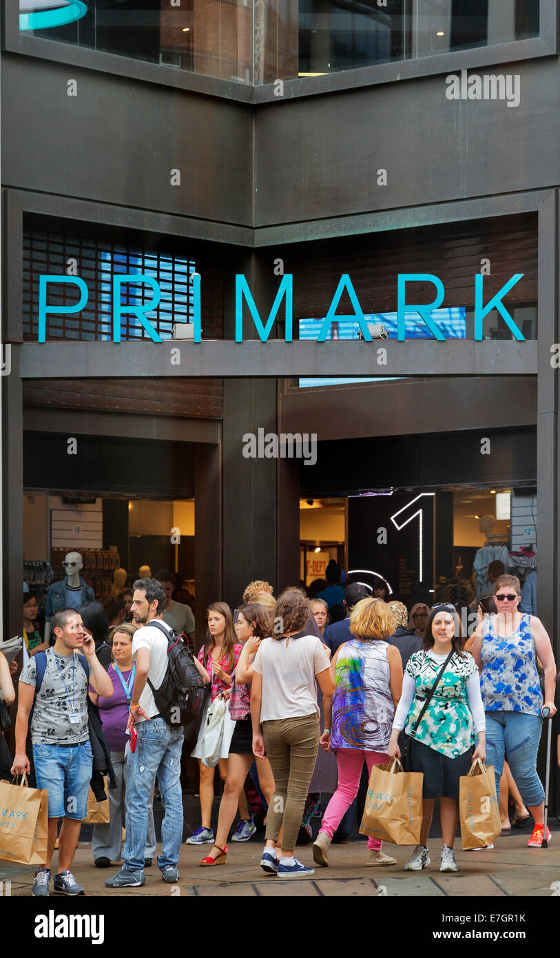 Primark shoppers, Oxford Street, London, England, UK Stock Photo - Alamy