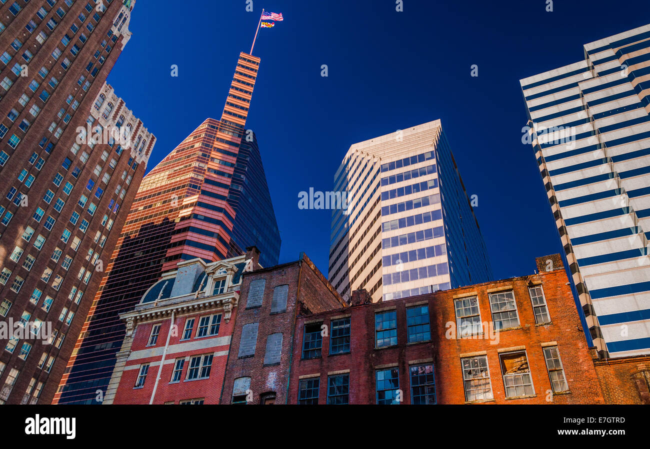 Old skyscraper in downtown baltimore hi-res stock photography and ...