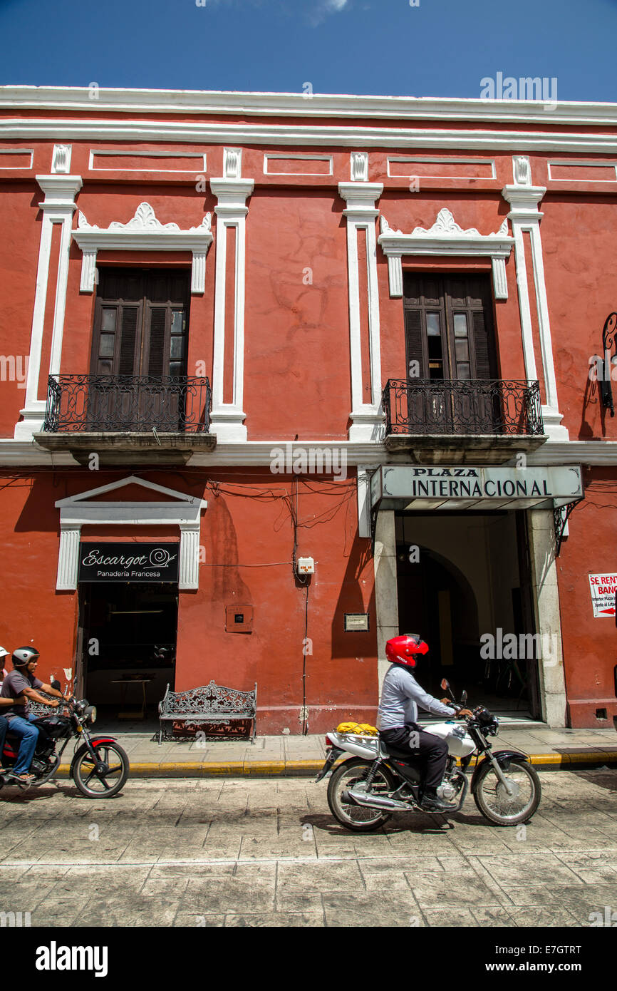 Colonial house merida yucatan mexico hi-res stock photography and ...