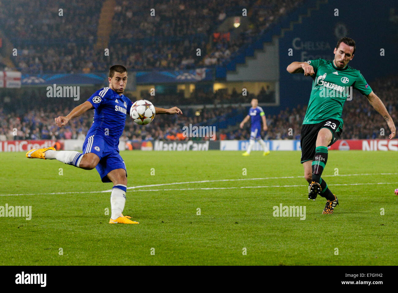 Eden hazard chelsea 2014 hi-res stock photography and images - Alamy
