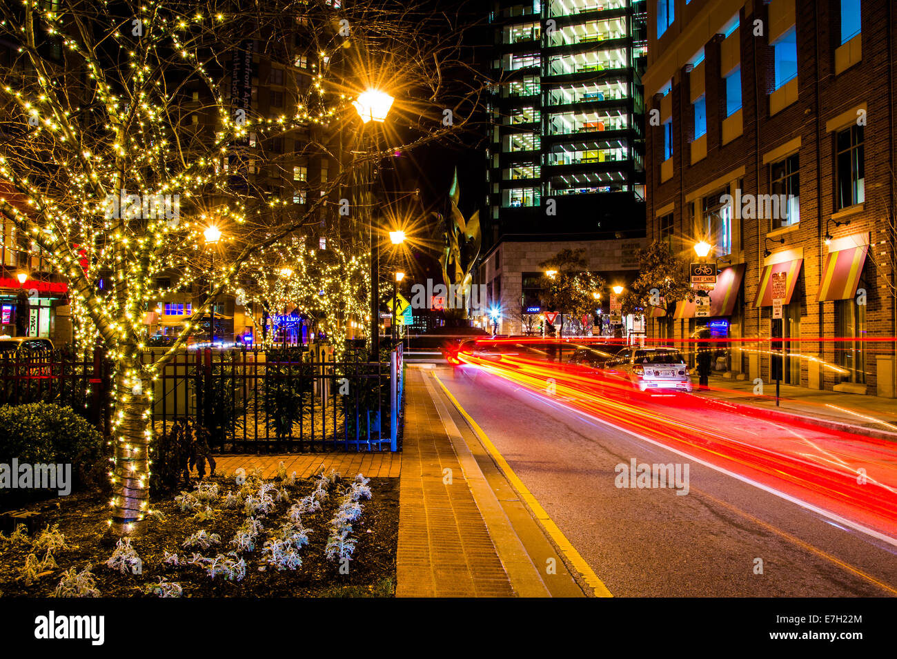 Color street lights hi-res stock photography and images - Alamy