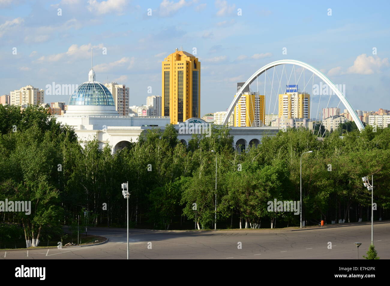 Modern architecture photographs hi-res stock photography and images - Alamy