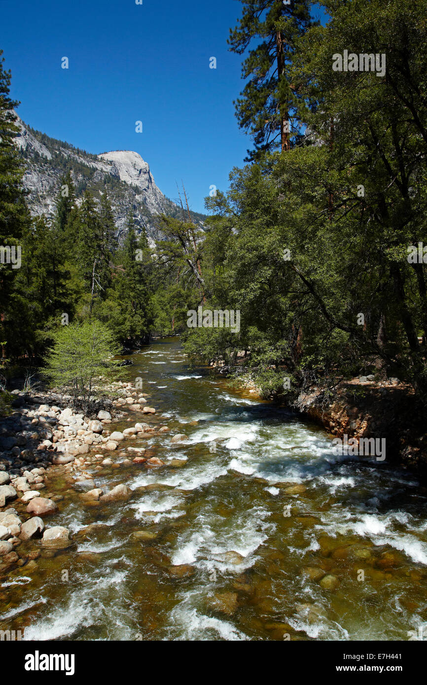 Merced River, Yosemite Valley, Yosemite National Park, California, USA ...