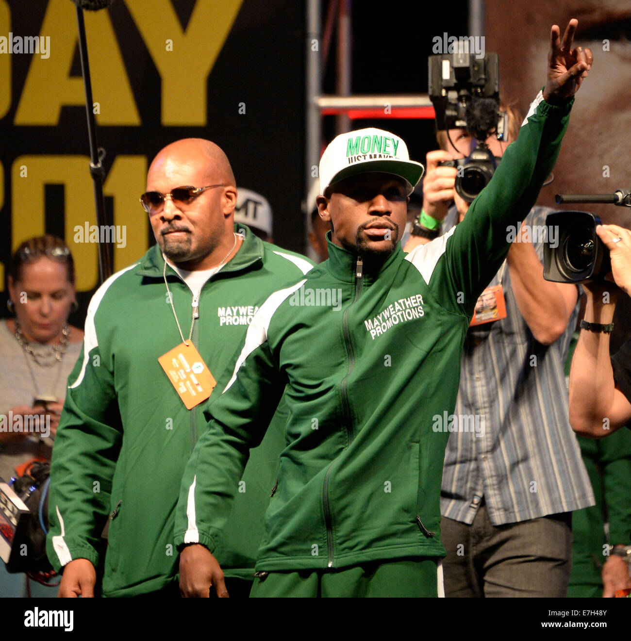 (L) Mayweather Promotions CEO Leonard Ellerbe seen at the Mayweather vs ...