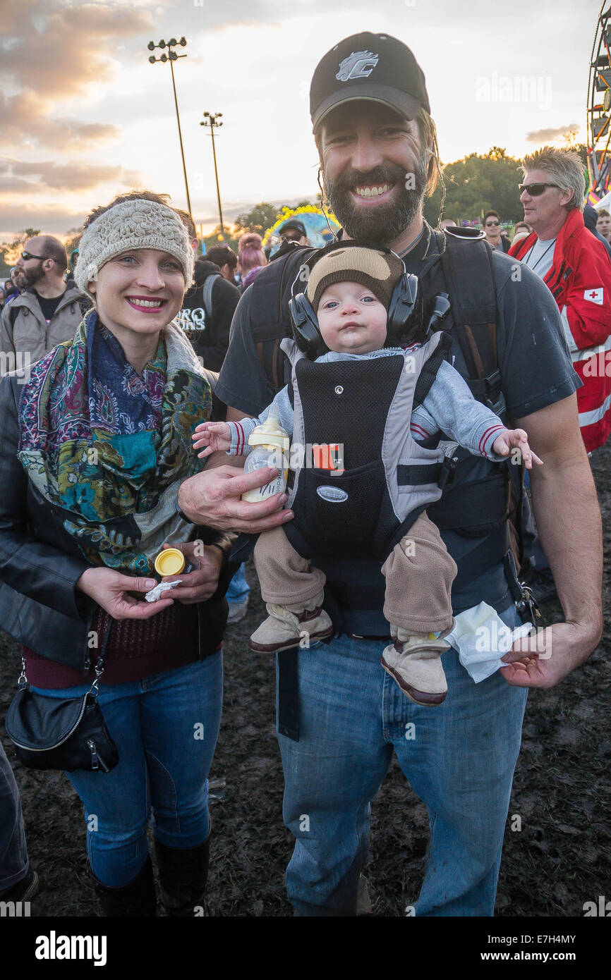 Chicago riot fest fans hi-res stock photography and images - Alamy