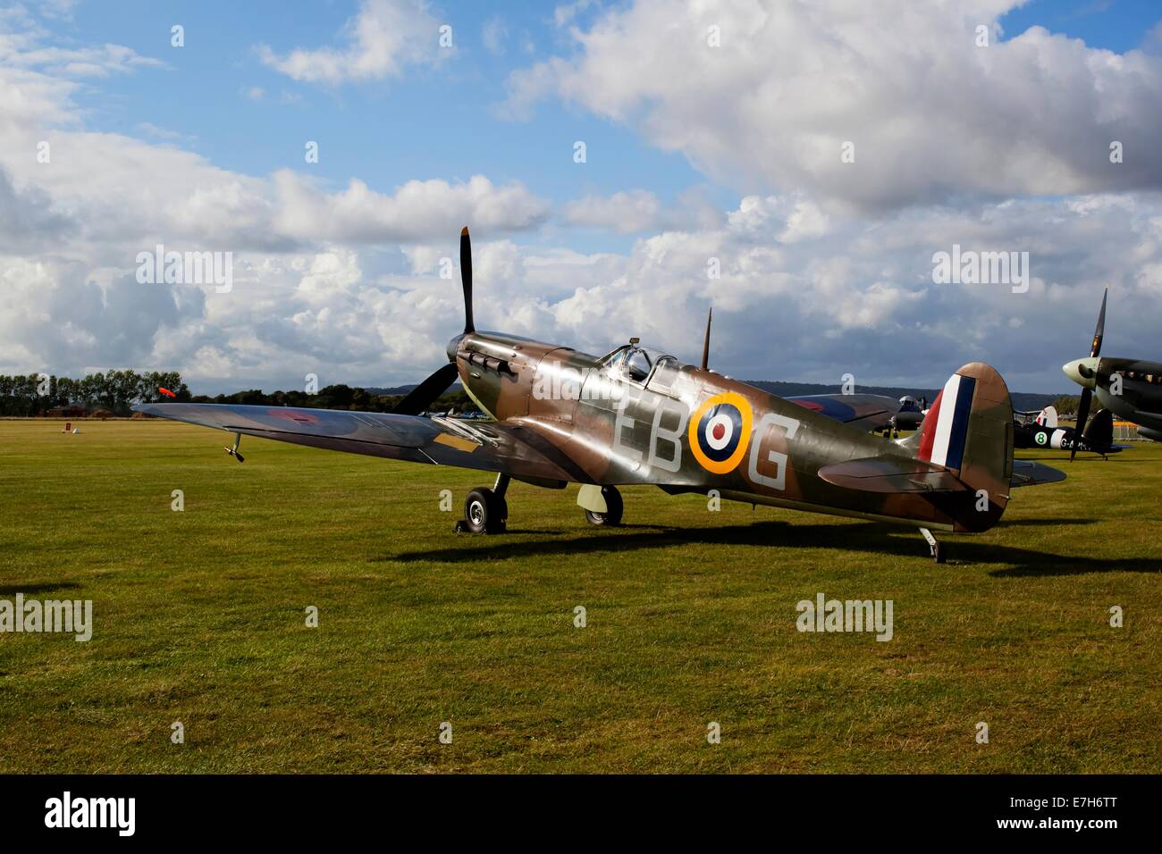 Spitfire ww2 1940s world war ii royal air force High Resolution Stock ...