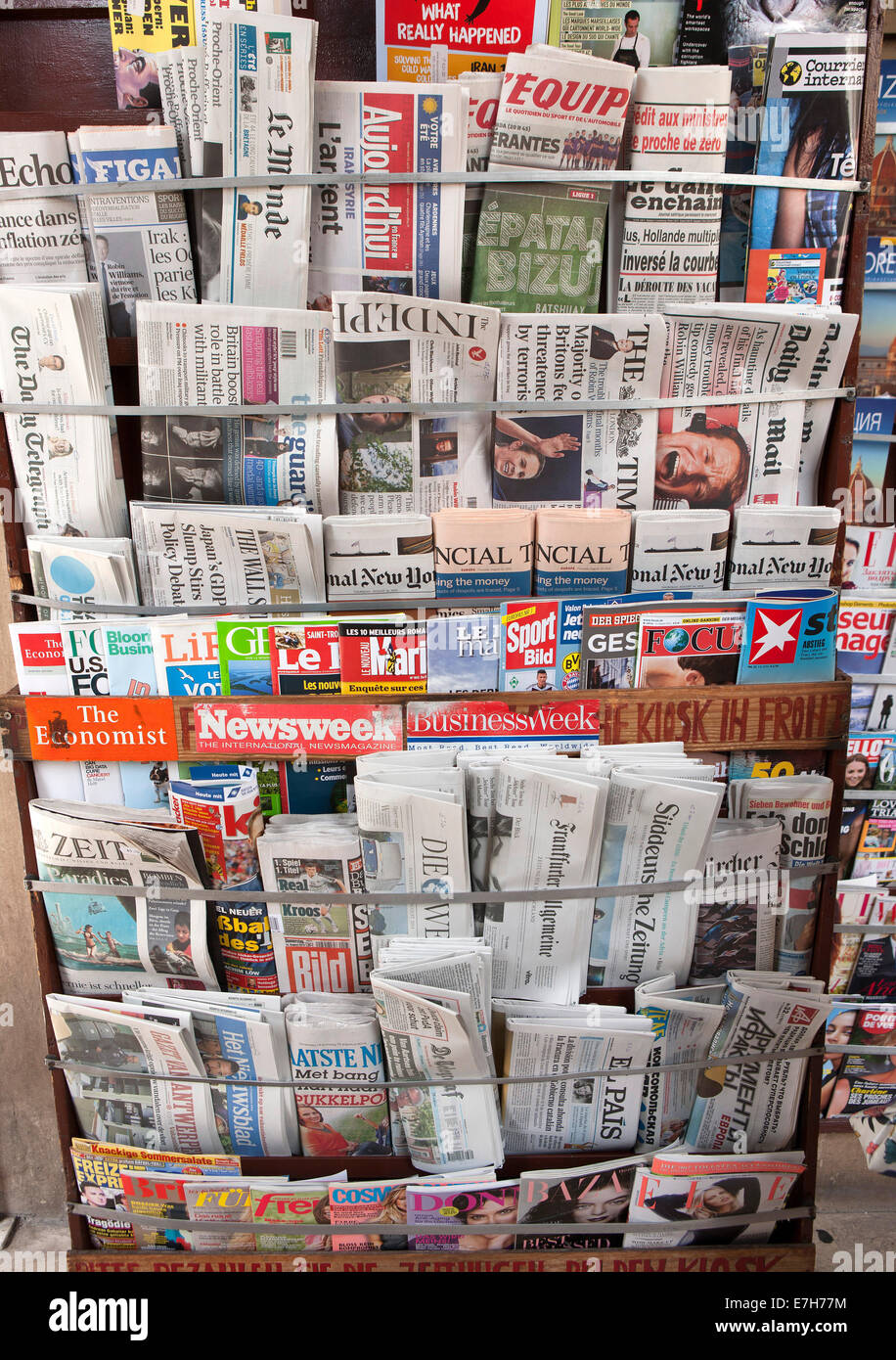 Italian Newspaper Stand Stock Photo - Alamy