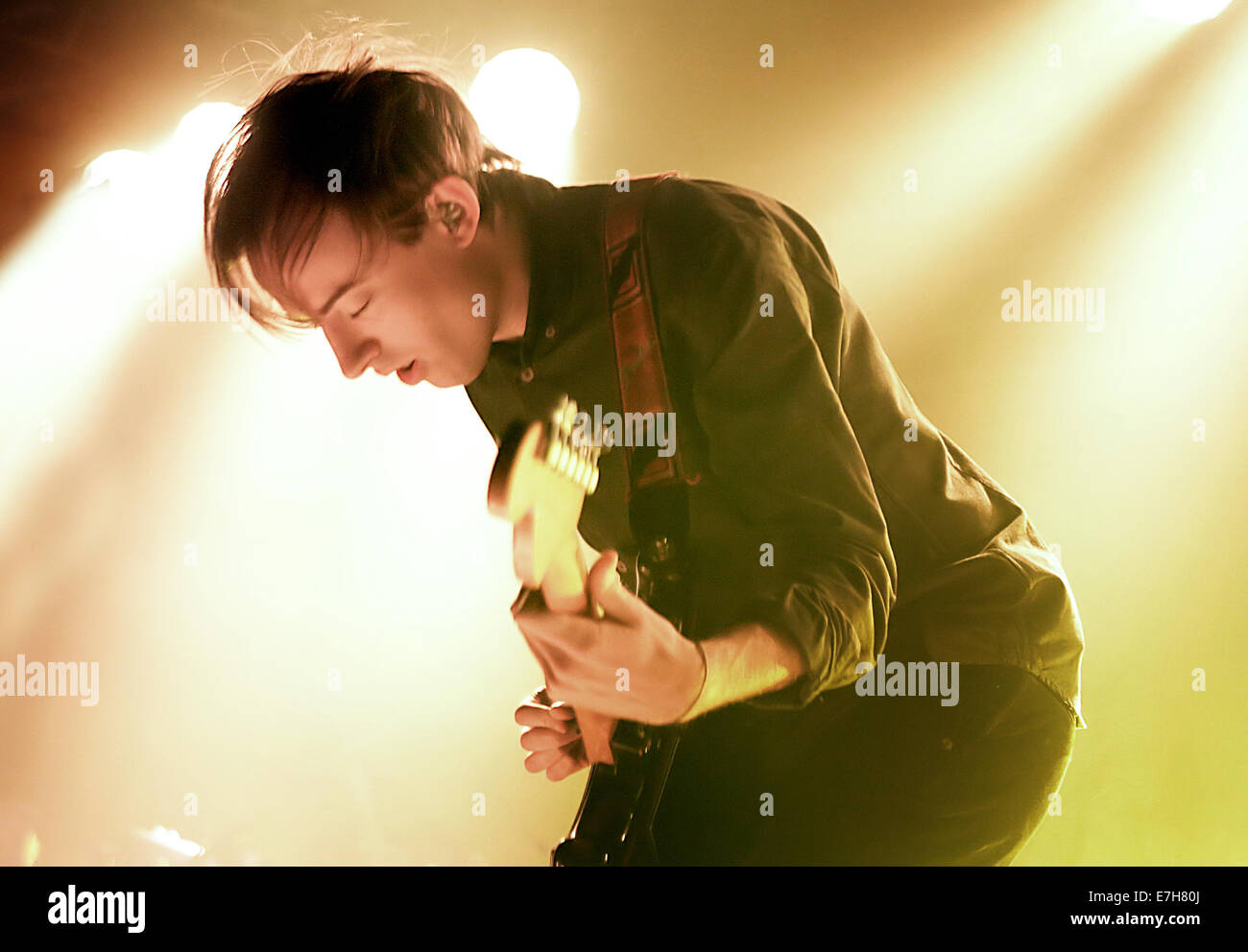 Bombay Bicycle Club perform live at Liverpool O2 Academy Featuring ...