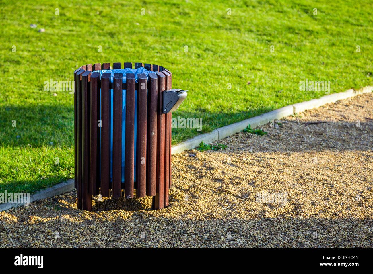 Bin full of wood hi-res stock photography and images - Alamy