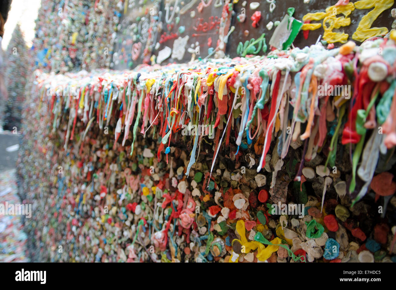 Chewing gum wall, Pike place market, Seattle Stock Photo - Alamy