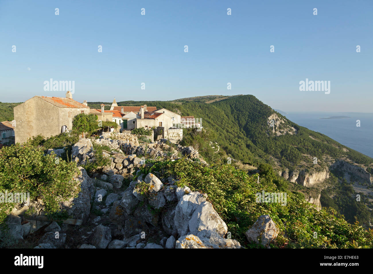 Lubenice village houses hi-res stock photography and images - Alamy
