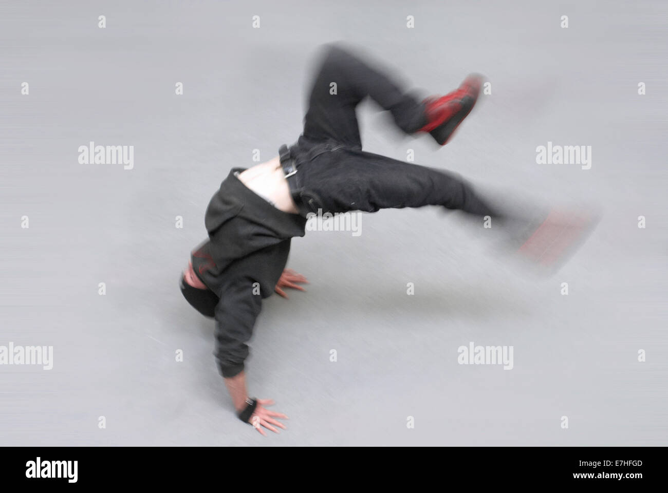 Breakdance spin hi-res stock photography and images - Alamy