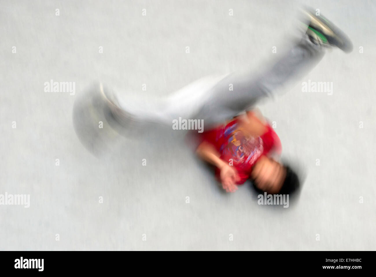 Breakdance spin hi-res stock photography and images - Alamy