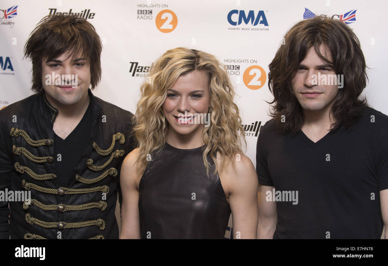 Country to country festival at the o2 arena hi-res stock photography ...