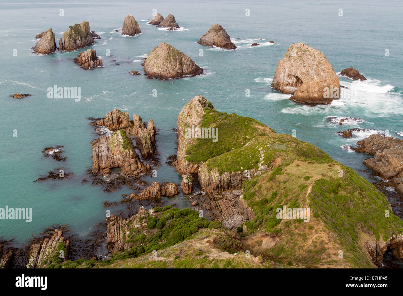 Nugget point cliff view hi-res stock photography and images - Alamy