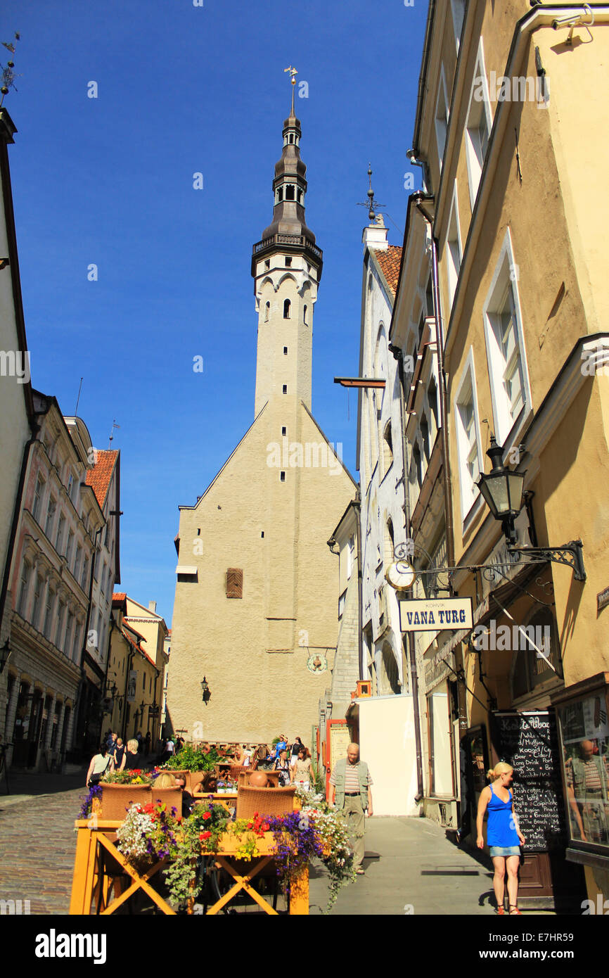 Town Hall Square, Tallinn Stock Photo - Alamy