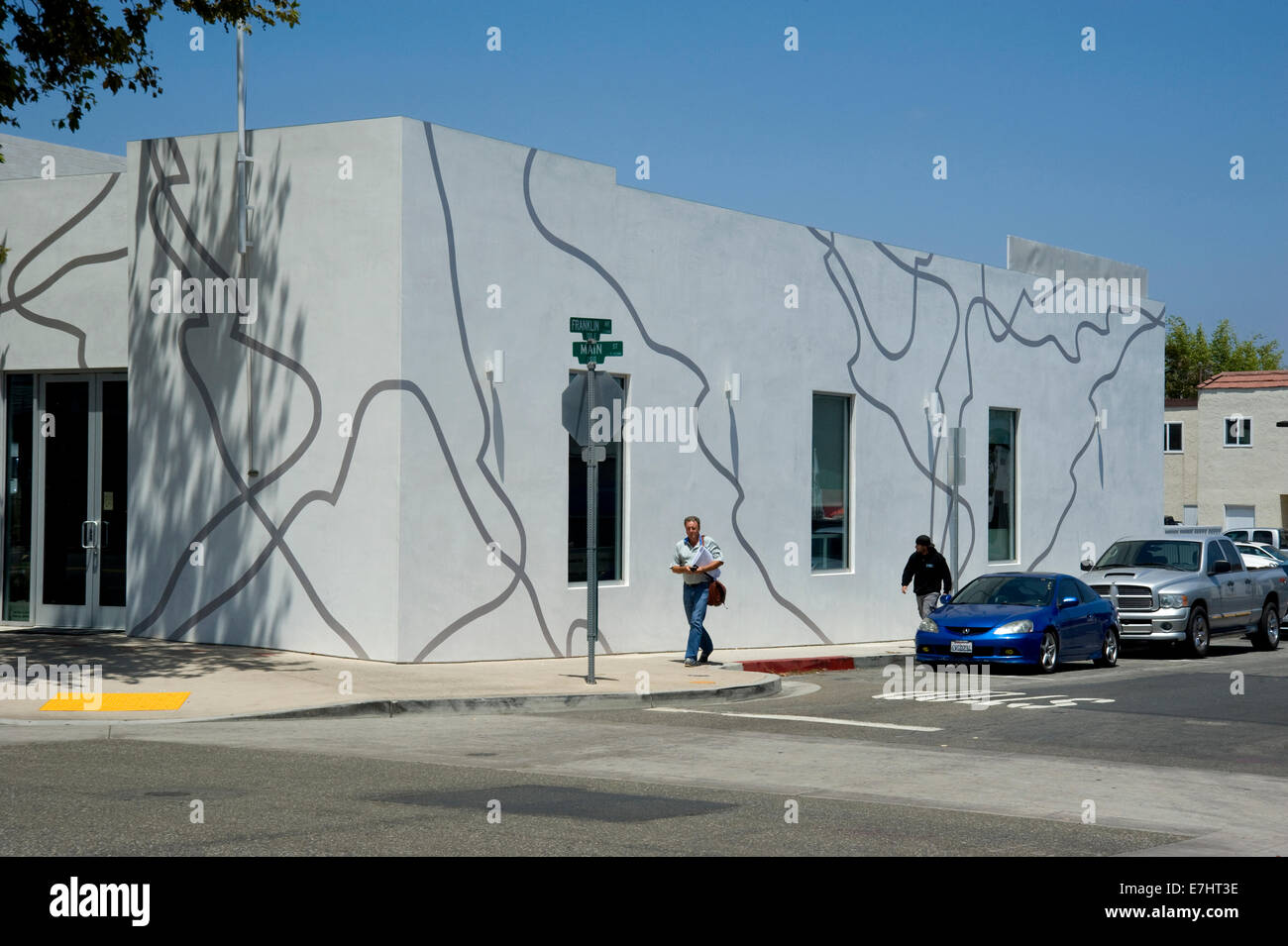 Creative building facade on Main Street in El Segundo Stock Photo - Alamy