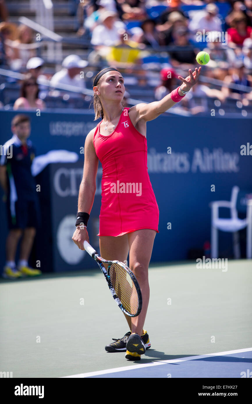 Aleksandra krunic tennis hi-res stock photography and images - Alamy