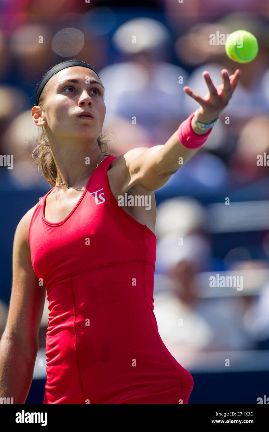 Aleksandra krunic tennis hi-res stock photography and images - Alamy