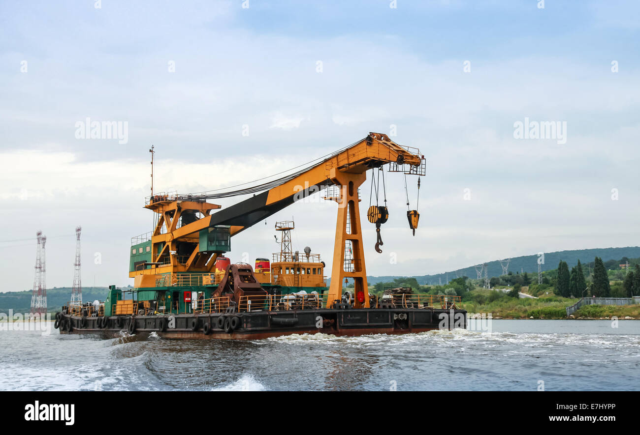 Industrial floating crane hi-res stock photography and images - Alamy