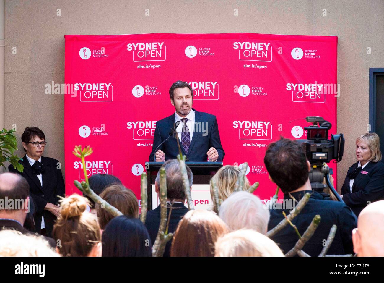 Museums director hi-res stock photography and images - Alamy