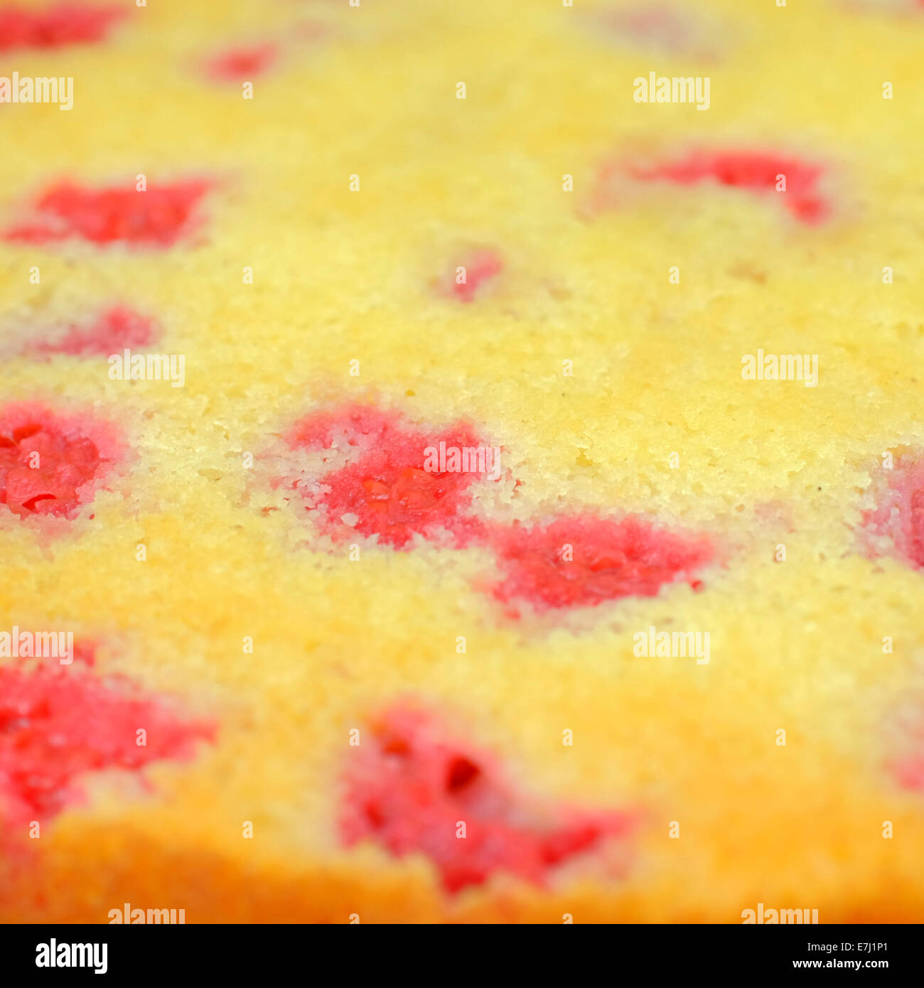 Freshly baked Raspberry Sponge Cake Stock Photo - Alamy