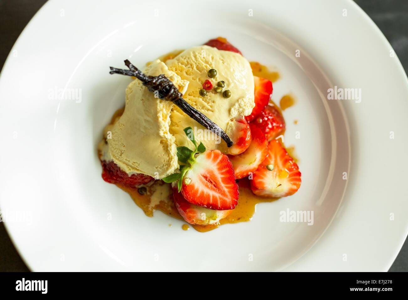 Luscious food hi-res stock photography and images - Alamy