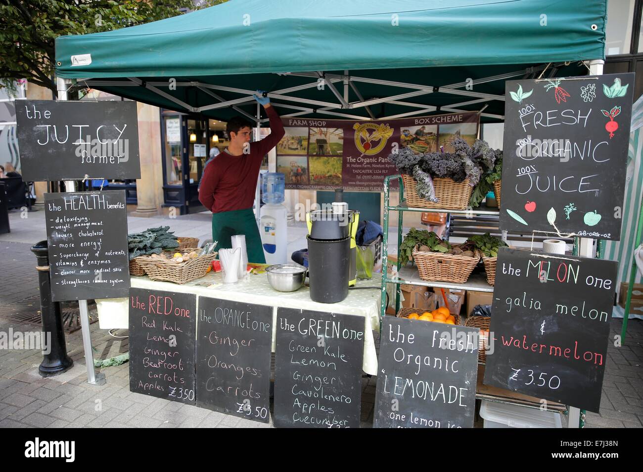 Harrogate Shops and People Stock Photo - Alamy