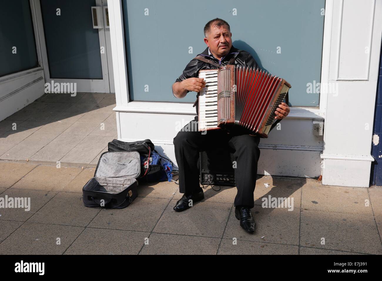 Harrogate Shops and People Stock Photo - Alamy