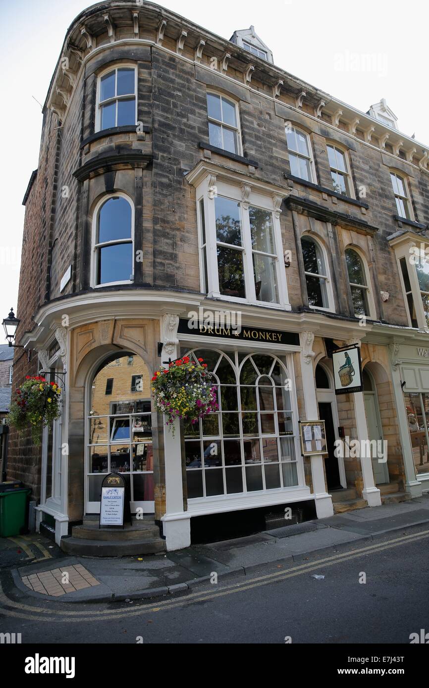Harrogate Street Scene Stock Photo - Alamy