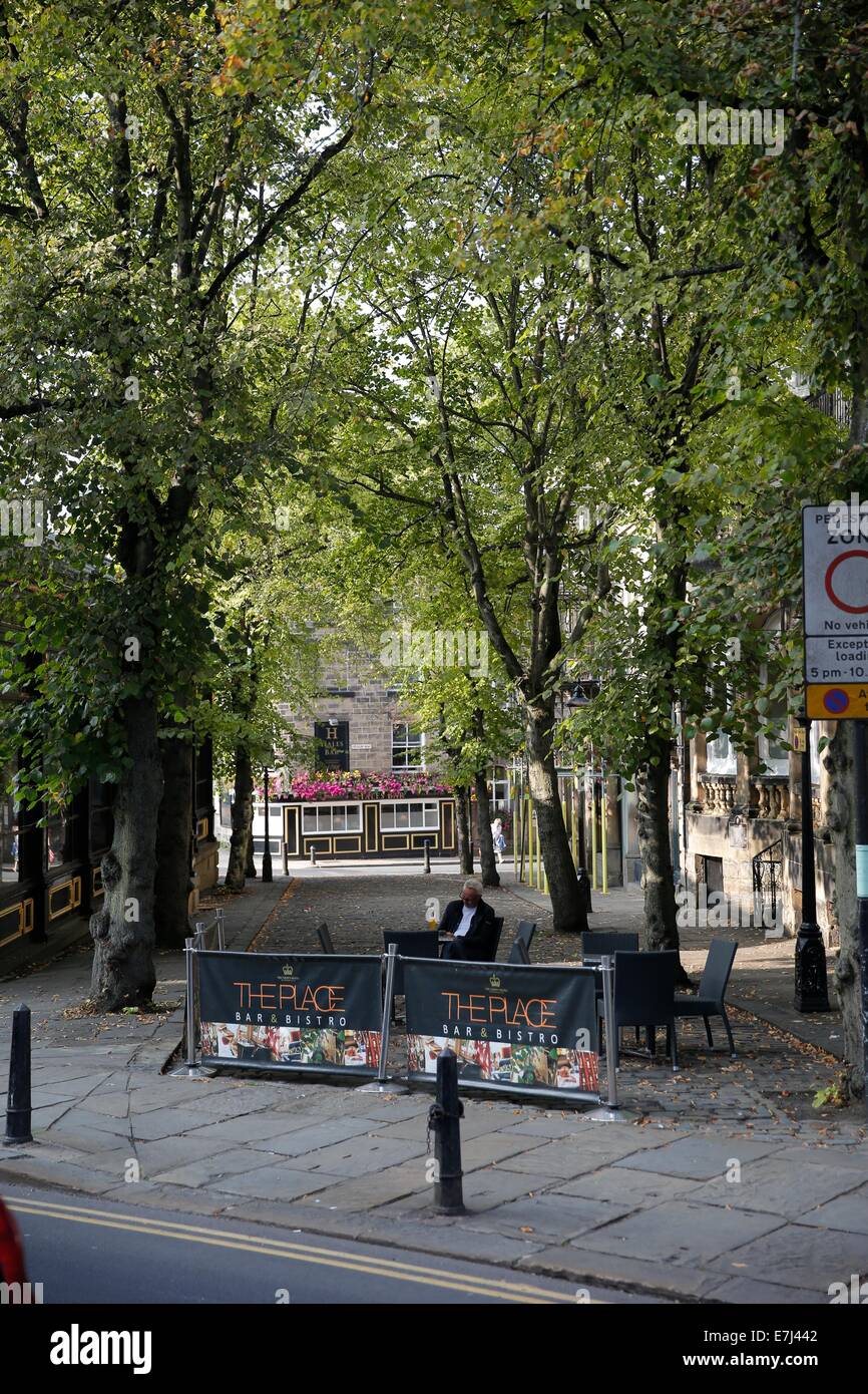 Harrogate Street Scene Stock Photo - Alamy