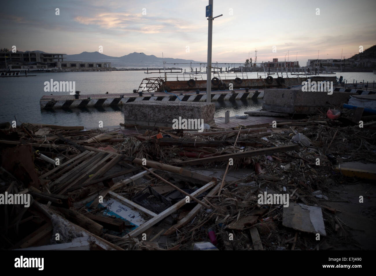 Los Cabos, Mexico. 18th Sep, 2014. Debris remain in the pier "La Marina ...