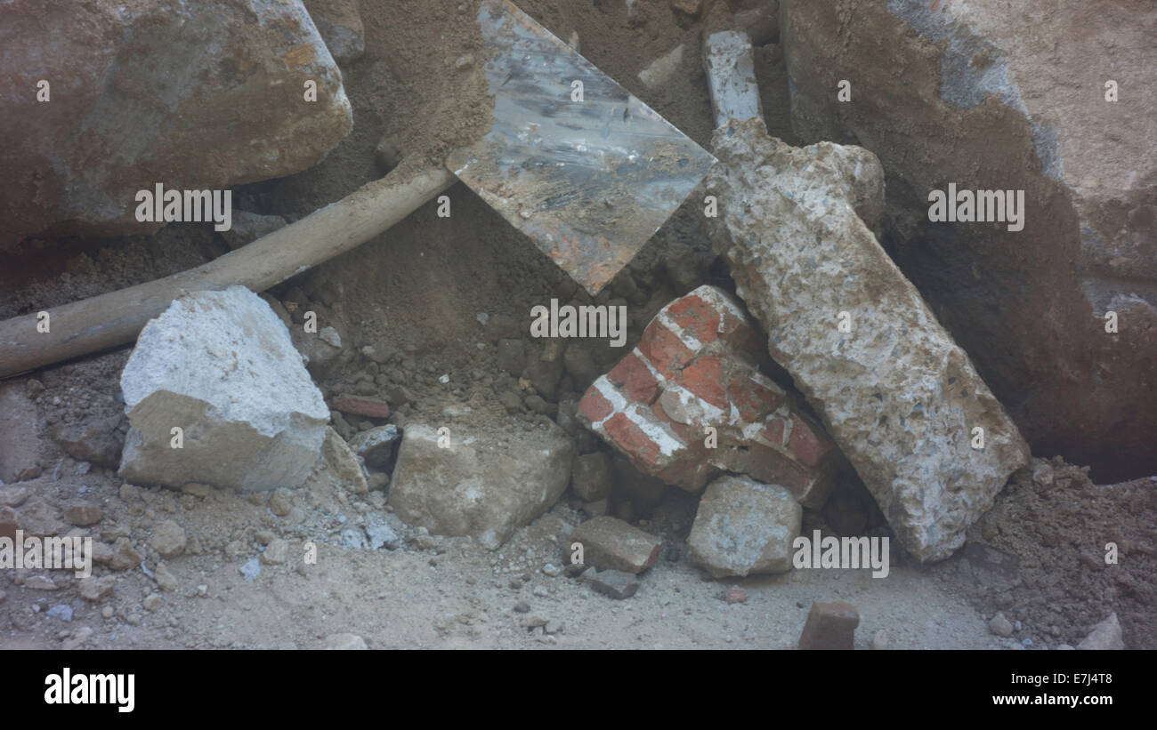 Rubble ruins hi-res stock photography and images - Alamy