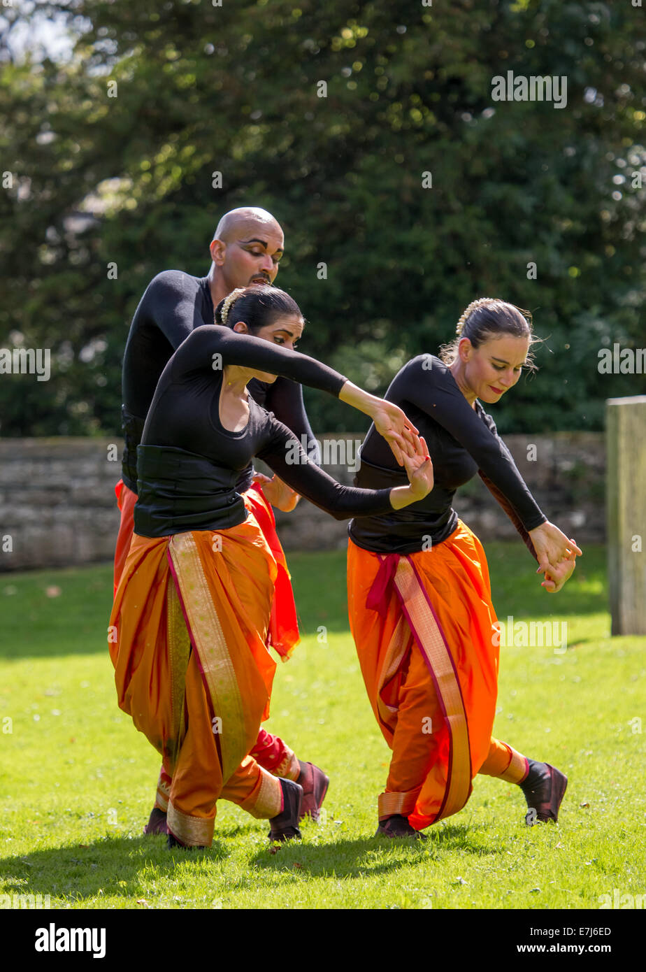Indian classical dancer male hi-res stock photography and images - Alamy