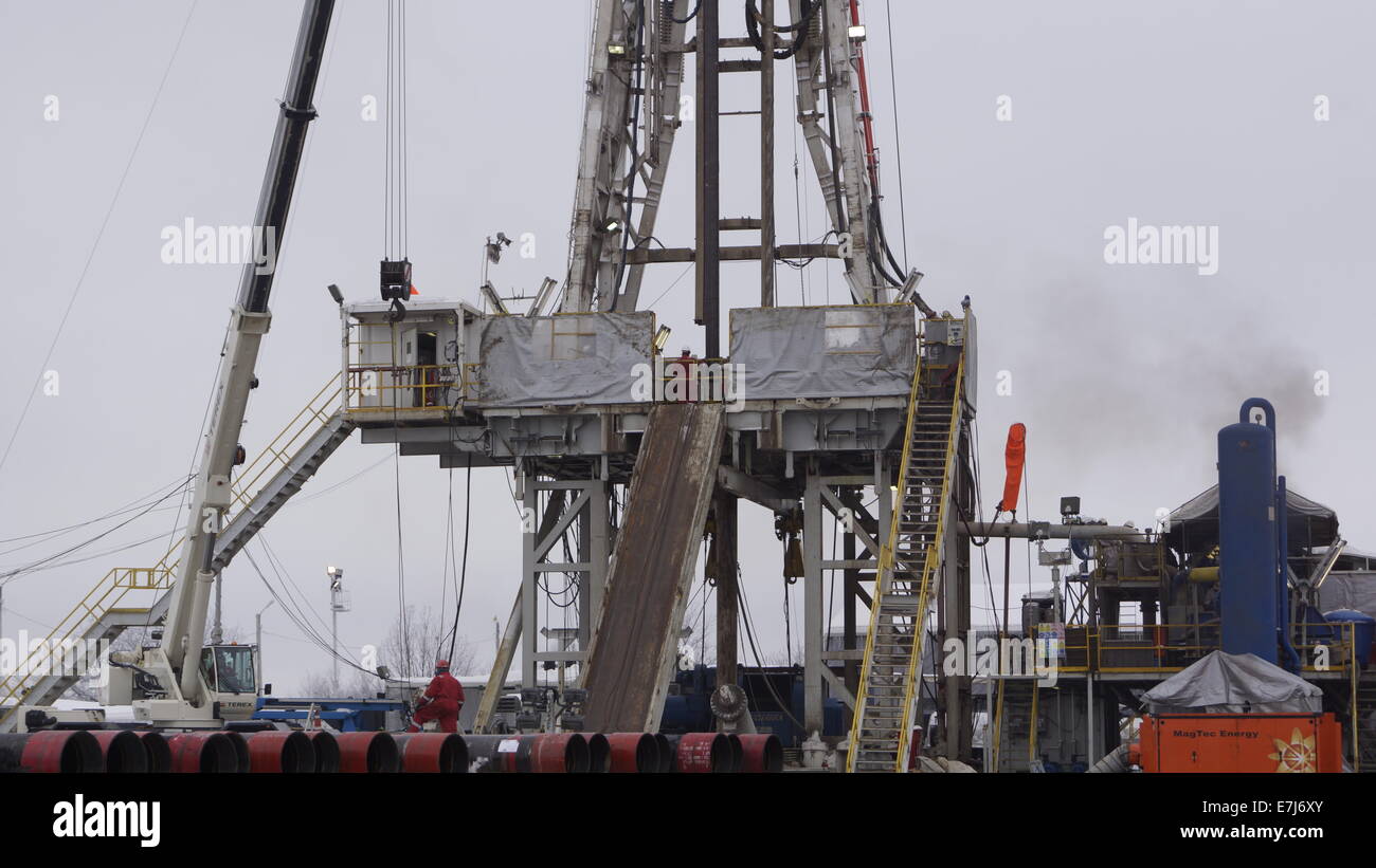 Oil rig workers hi-res stock photography and images - Alamy
