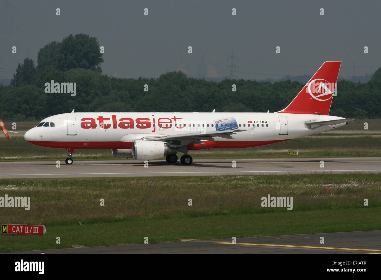 ATLAS JET AIRBUS A320 Stock Photo - Alamy