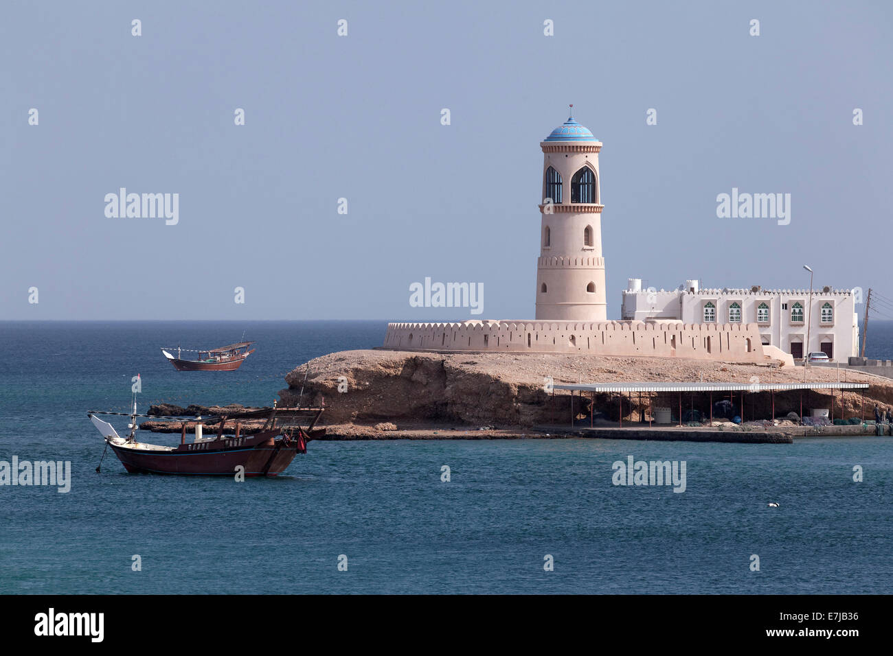Sur oman dhow hi-res stock photography and images - Alamy