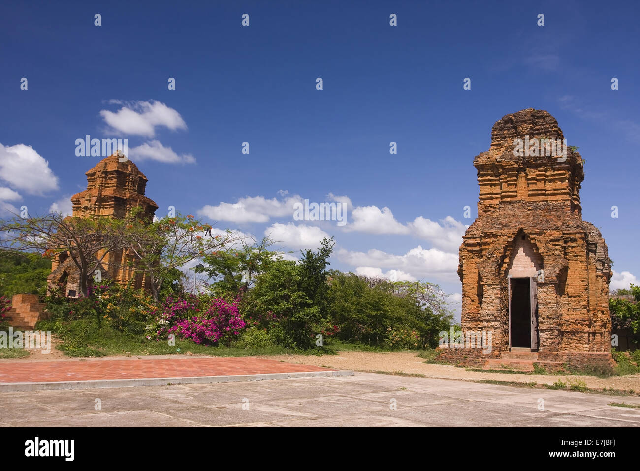 Asian historical architecture hi-res stock photography and images - Alamy