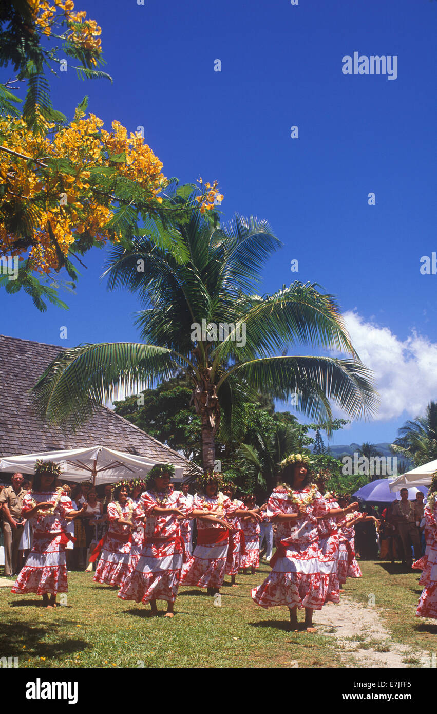 Tahiti woman tiare hi-res stock photography and images - Alamy