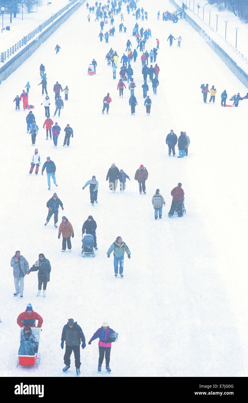 Ottawa Winterlude Stock Photos & Ottawa Winterlude Stock Images - Alamy