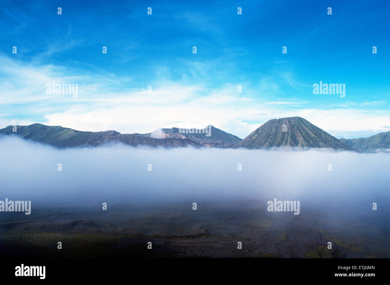 Volcano of java hi-res stock photography and images - Alamy