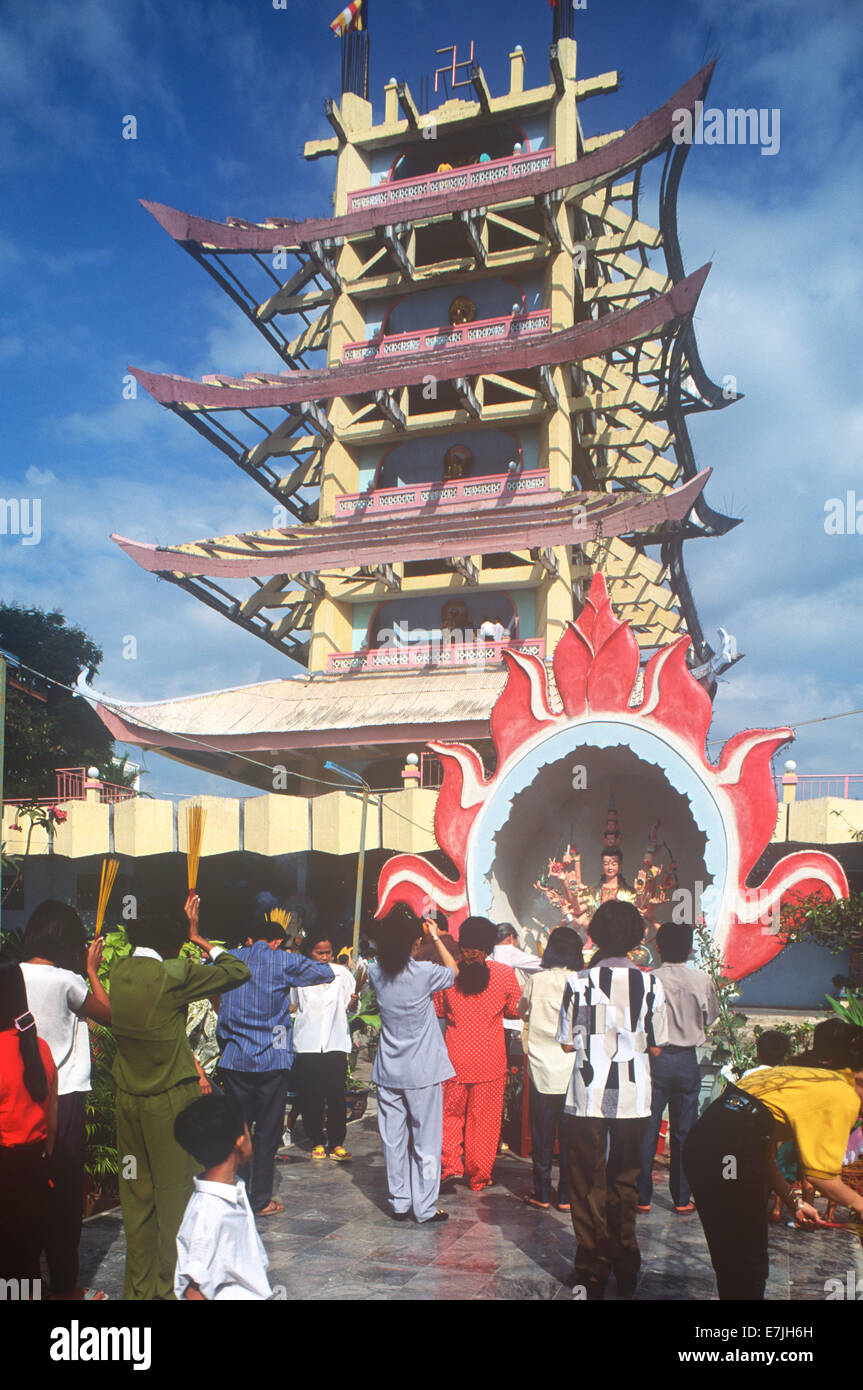 Tet vietnam hi-res stock photography and images - Alamy