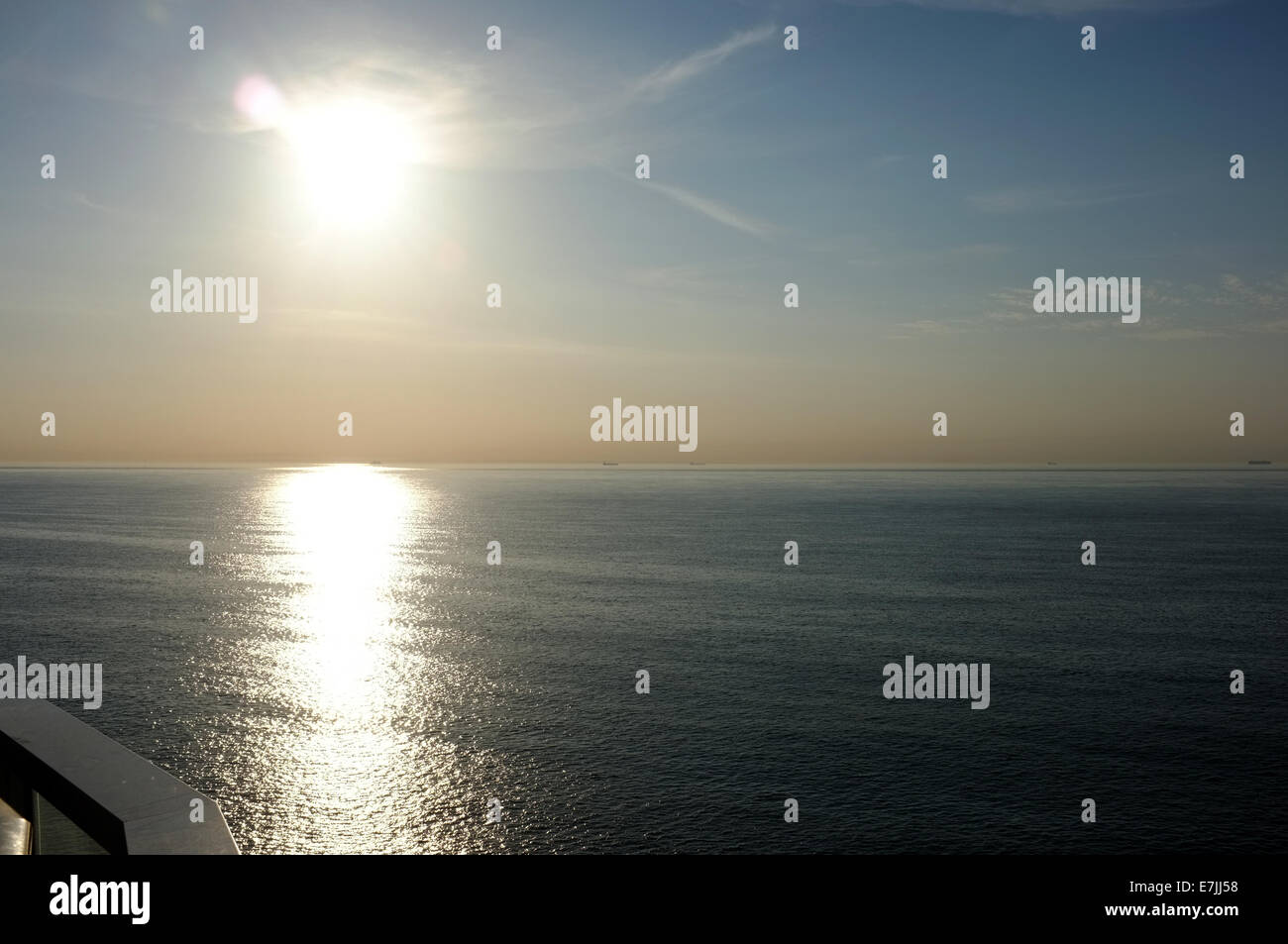 English channel sunset hi-res stock photography and images - Alamy