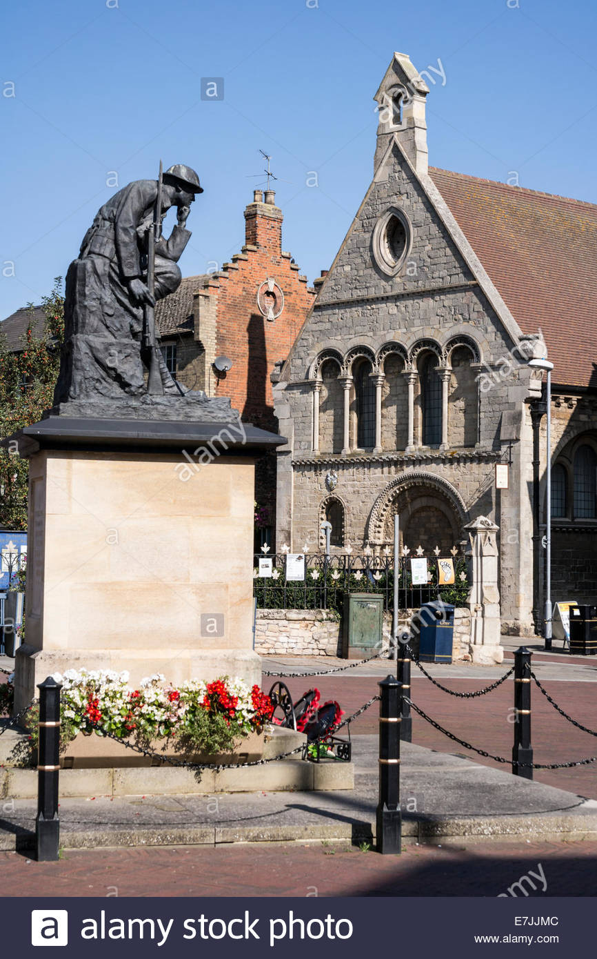 Cromwell Memorial High Resolution Stock Photography and Images - Alamy